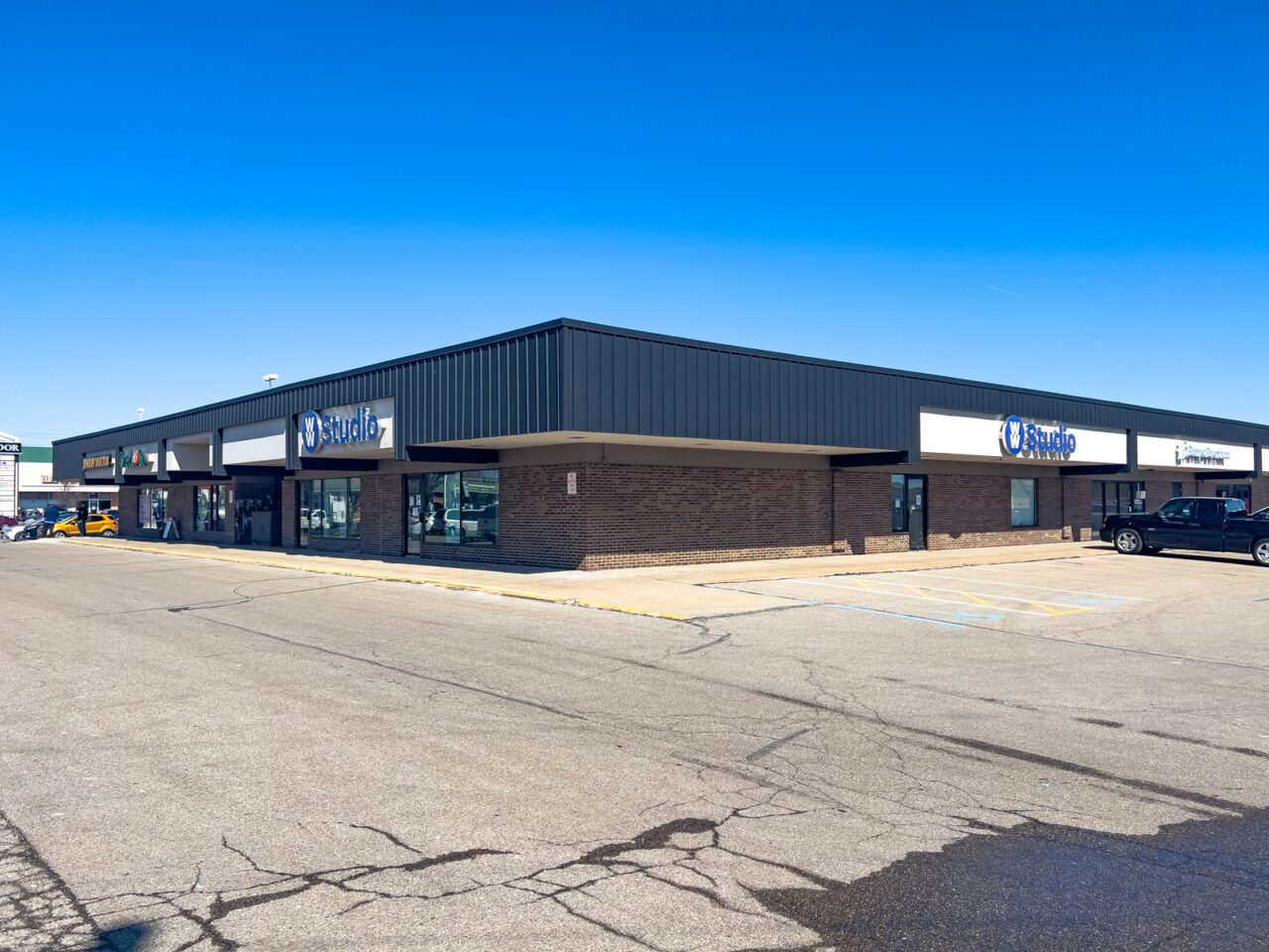 Frandor Mall - Lormax Stern